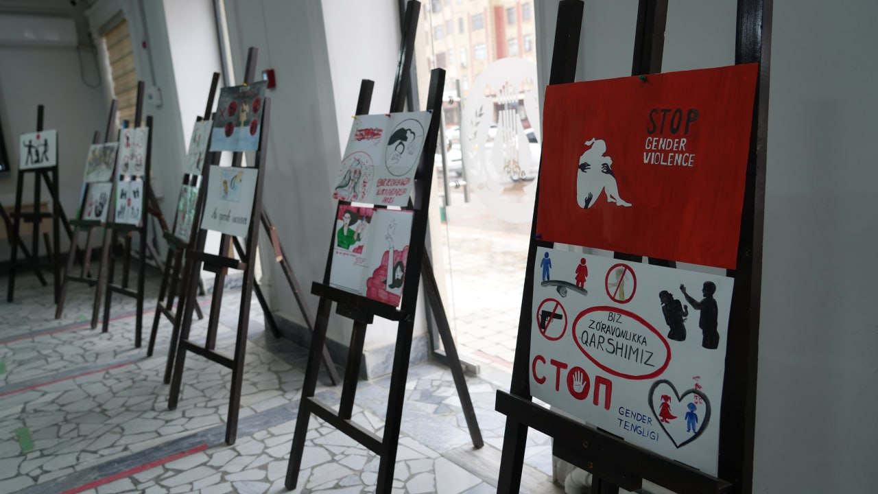 “Biz zo‘ravonlikka qarshimiz!” mavzusida rasmlar ko’rik-tanlovi o ...